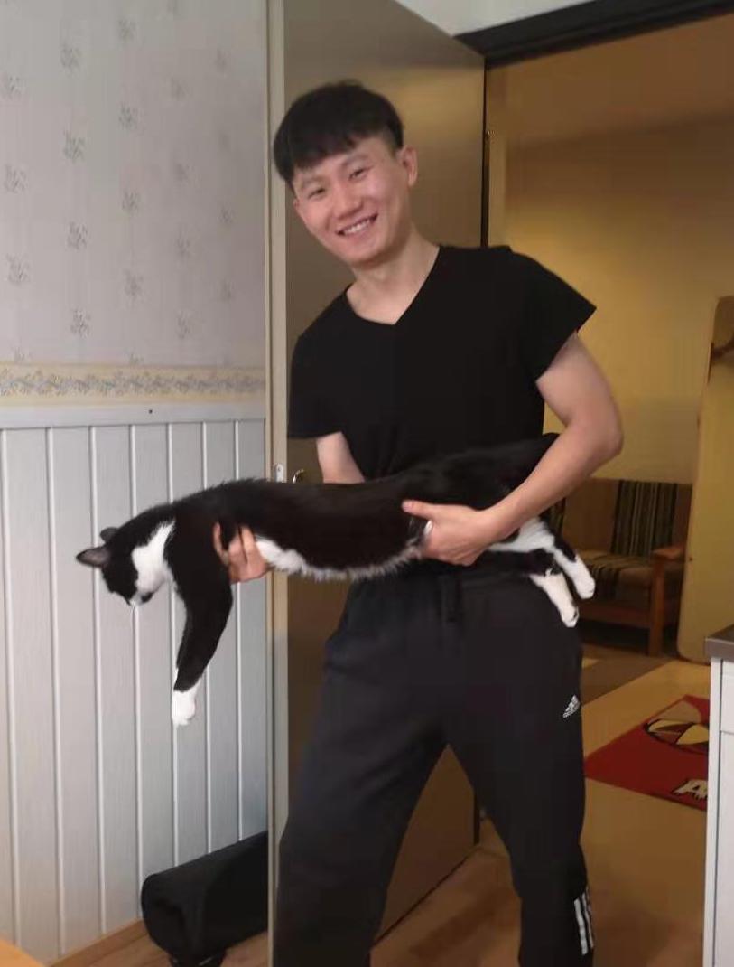 Anthropometric clothing measurements from 3D body scans - Song Yan’s ...